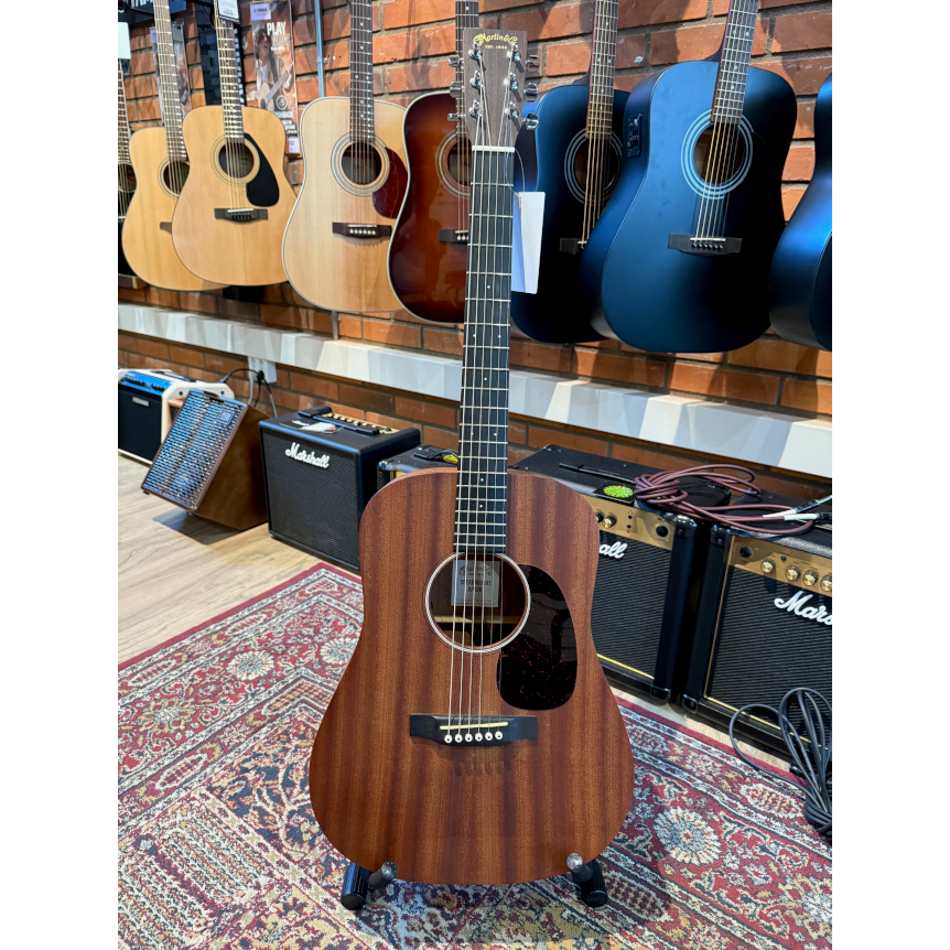 Martin Dreadnought Junior 2e Sapele Begagnad | Musikcentralen | Musikaffär i Växjö och Online
